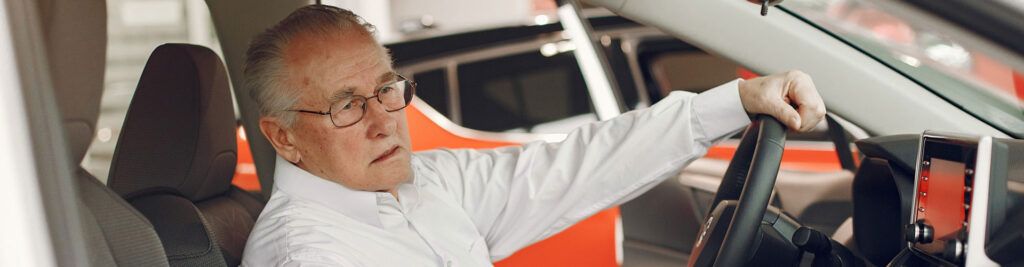 Los mejores coches altos para personas mayores